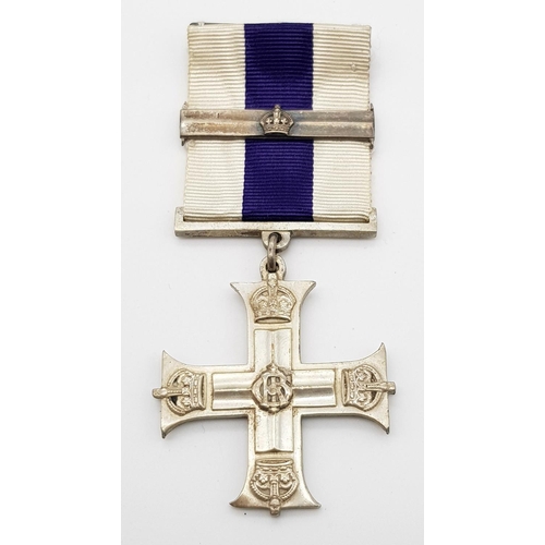 WW1 Military Cross and Bar in its original case. 37,104 Military ...