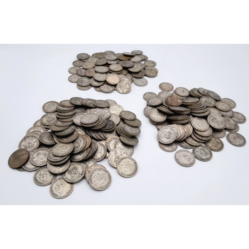 A Collection of Pre 1947 Silver (.500) UK Shilling Coins. 1530g