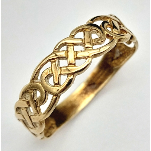 Vintage 9 CARAT GOLD ‘CELTIC’ DESIGN RING. Full UK hallmark.1.3 grams ...