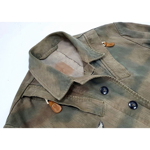 A Fallshirmjager (paratrooper branch of the German Luftwaffe) Tan and ...