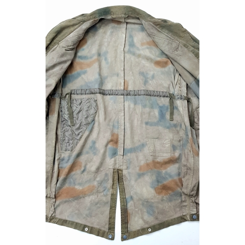 A Fallshirmjager (paratrooper branch of the German Luftwaffe) Tan and ...