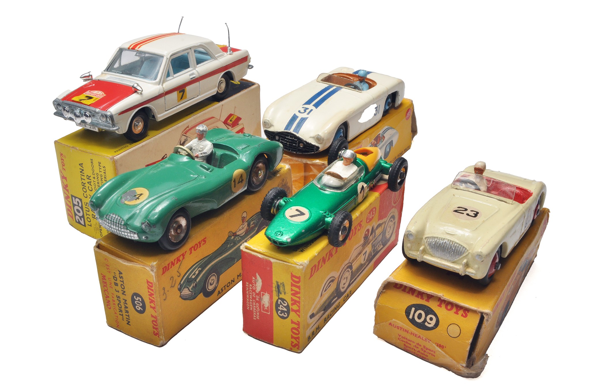 A group of boxed Dinky diecast issues including French Aston Martin DB3 ...