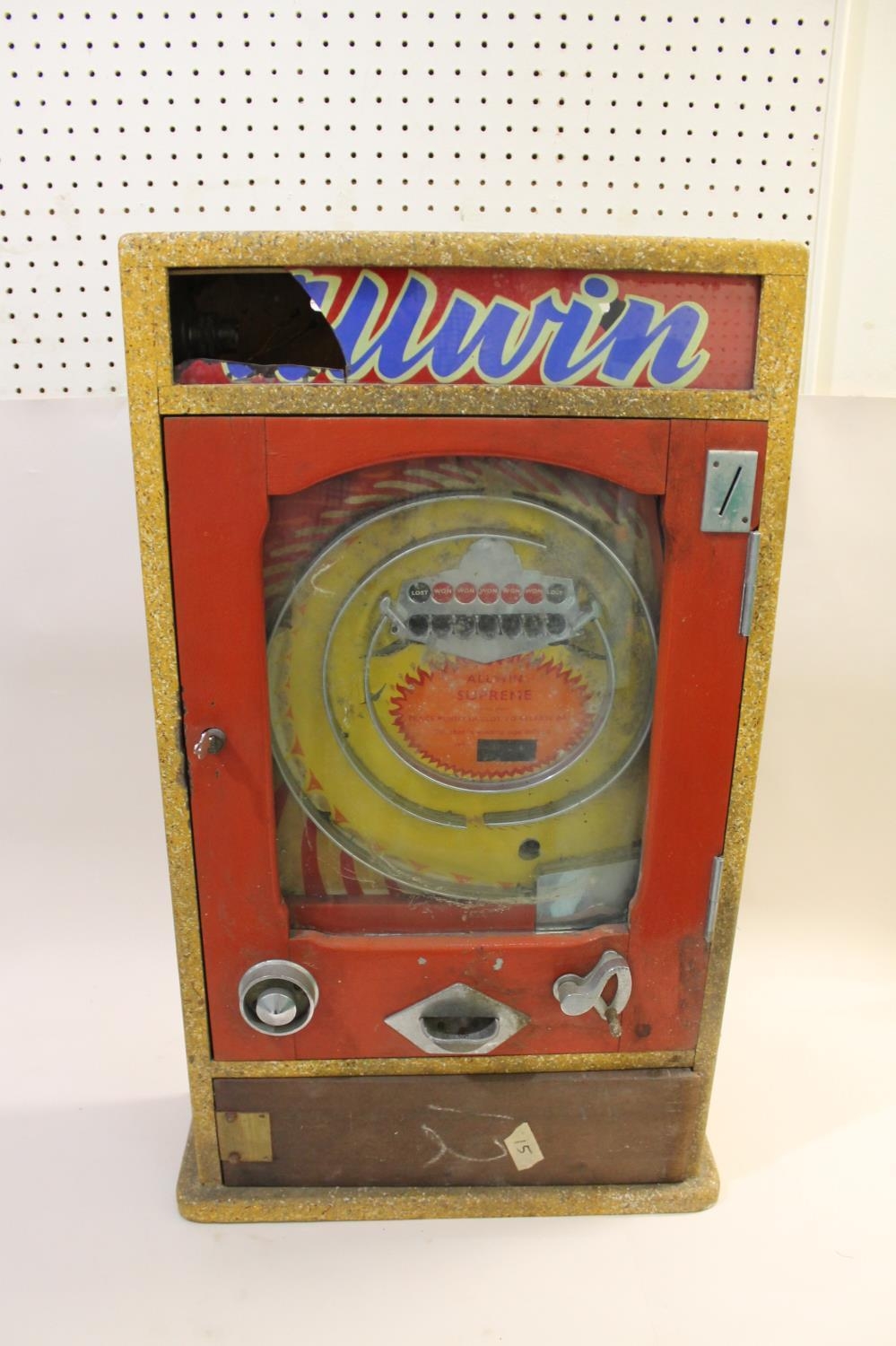 ALLWIN SUPREME PENNY IN SLOT MACHINE. A vintage slot machine, the ...