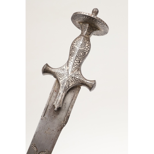 A FINELY DECORATED INDIAN TULWAR SWORD. The 78 cm curved blade with ...