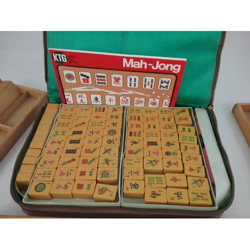 MAH JONG SET WITH TILE STANDS