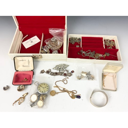 JEWELLERY BOX AND MISC. COSTUME JEWELLERY CONTENTS ALSO INCLUDES AN ...