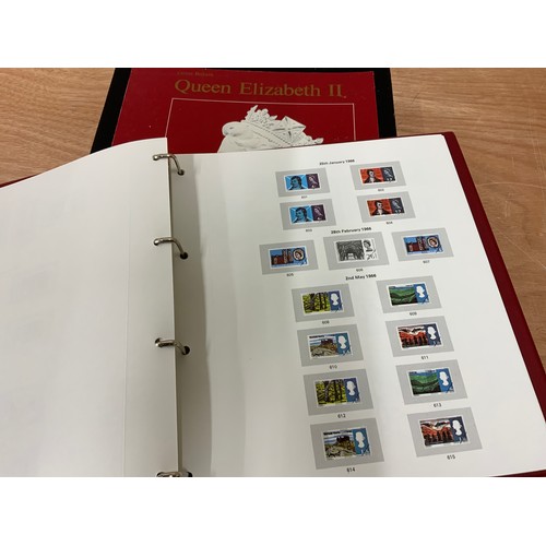 STAMP INTEREST, GB WINDSOR VOL1 UNUSUAL IN SLIP CASE WITH VOL 2 PAGES ...