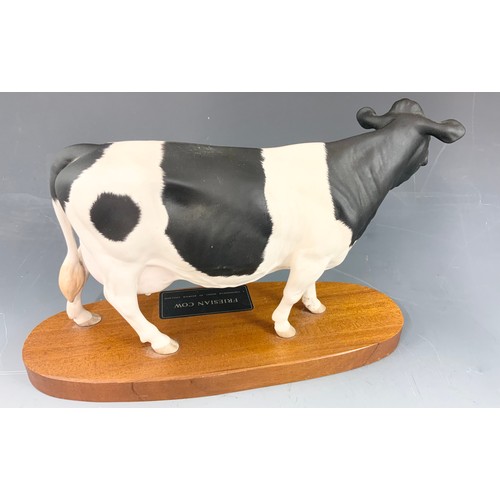 BESWICK CONNOISSEUR FRIESIAN COW MODEL AF WITH A ROYAL DOULTON HEREFORD ...