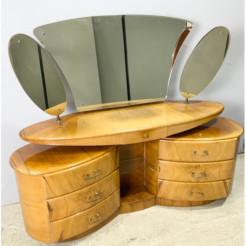 STYLISH 1950’S DRESSING TABLE
