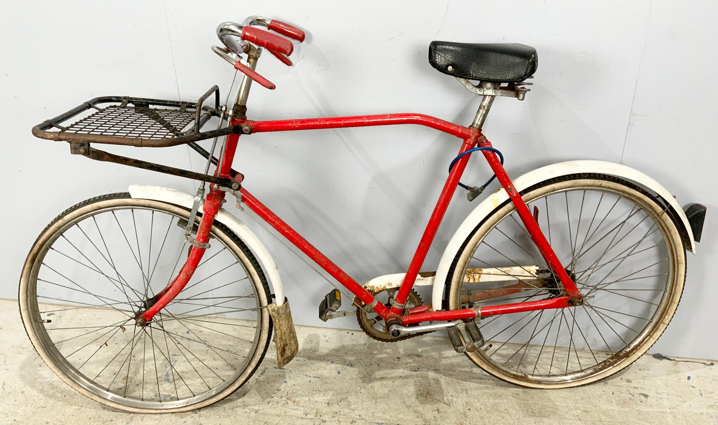 VINTAGE POSTMAN’S BICYCLE