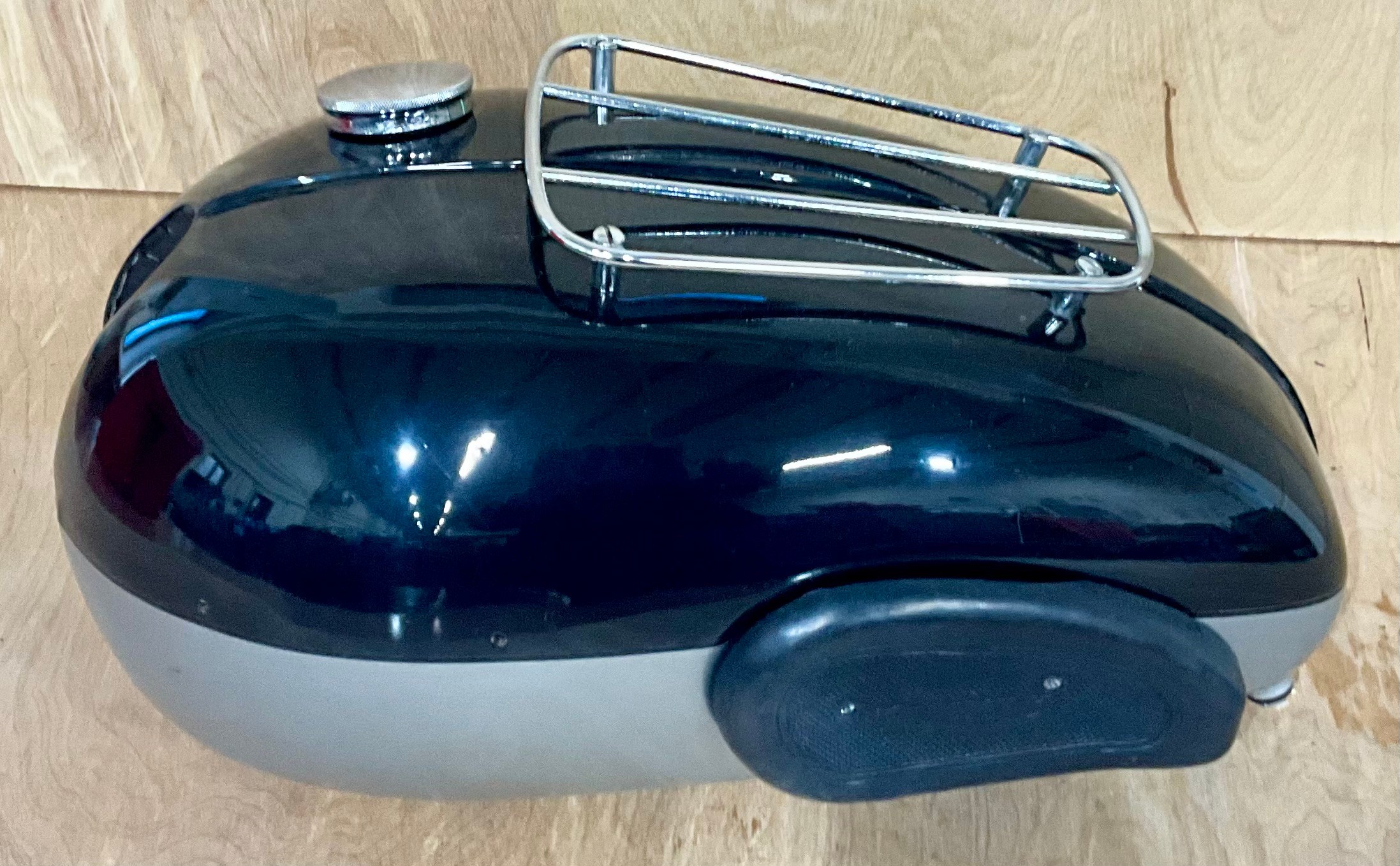 TRIUMPH MOTOR CYCLE FUEL TANK