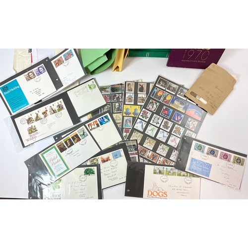 STAMP INTEREST, A LARGE BOX OF ASSORTED STAMPS, NOTED 1886 YEAR BOOK GB ...