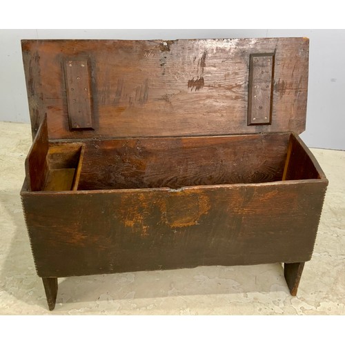 ANTIQUE OAK SWORD BOX