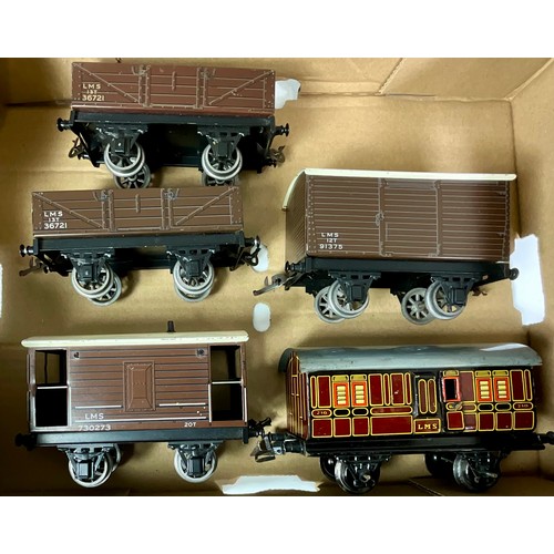 A VINTAGE BING LMS 4 WHEEL COACH, & 4 BASSETT LOWKE, ‘NEWER’ FREIGHT WAGONS