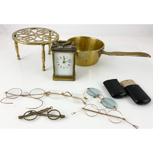 CARRIAGE CLOCK TOGETHER WITH BRASS SAUCEPAN AND TRIVET, QUANTITY OF OLD ...