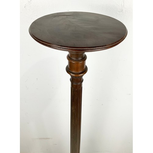 TORCHERE 24cm DIAMETER, 129cm TALL