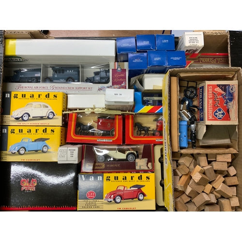 AN EARLY SERIES RAC PATROL MOTOR CYCLE & SIDECAR IN PARTS BUT BOXED ...