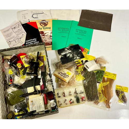 FLY FISHING INTEREST - A SELECTION OF FLY TYING MATERIALS, TOOLS AND ...