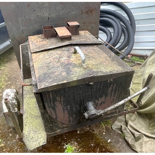 TRAILER MOUNTED TAR / BITUMIN POT BOILER - PREVIOUSLY USED FOR FELT ...