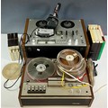 A PHILIPS 4307 REEL TO REEL TAPE RECORDER / PLAYER, AN AKAI GX-4000D ...