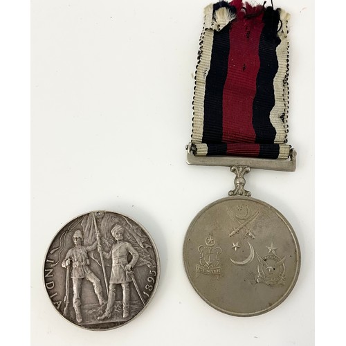 MEDALS, QUEEN VICTORIA INDIA MEDAL 1895 DETACHED FROM CLASP AND A ...