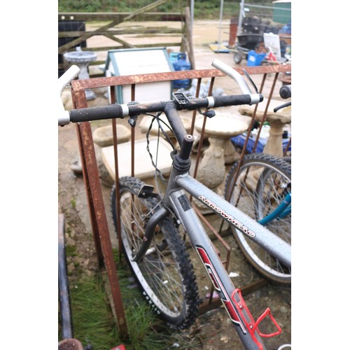 GT arrowhead bike