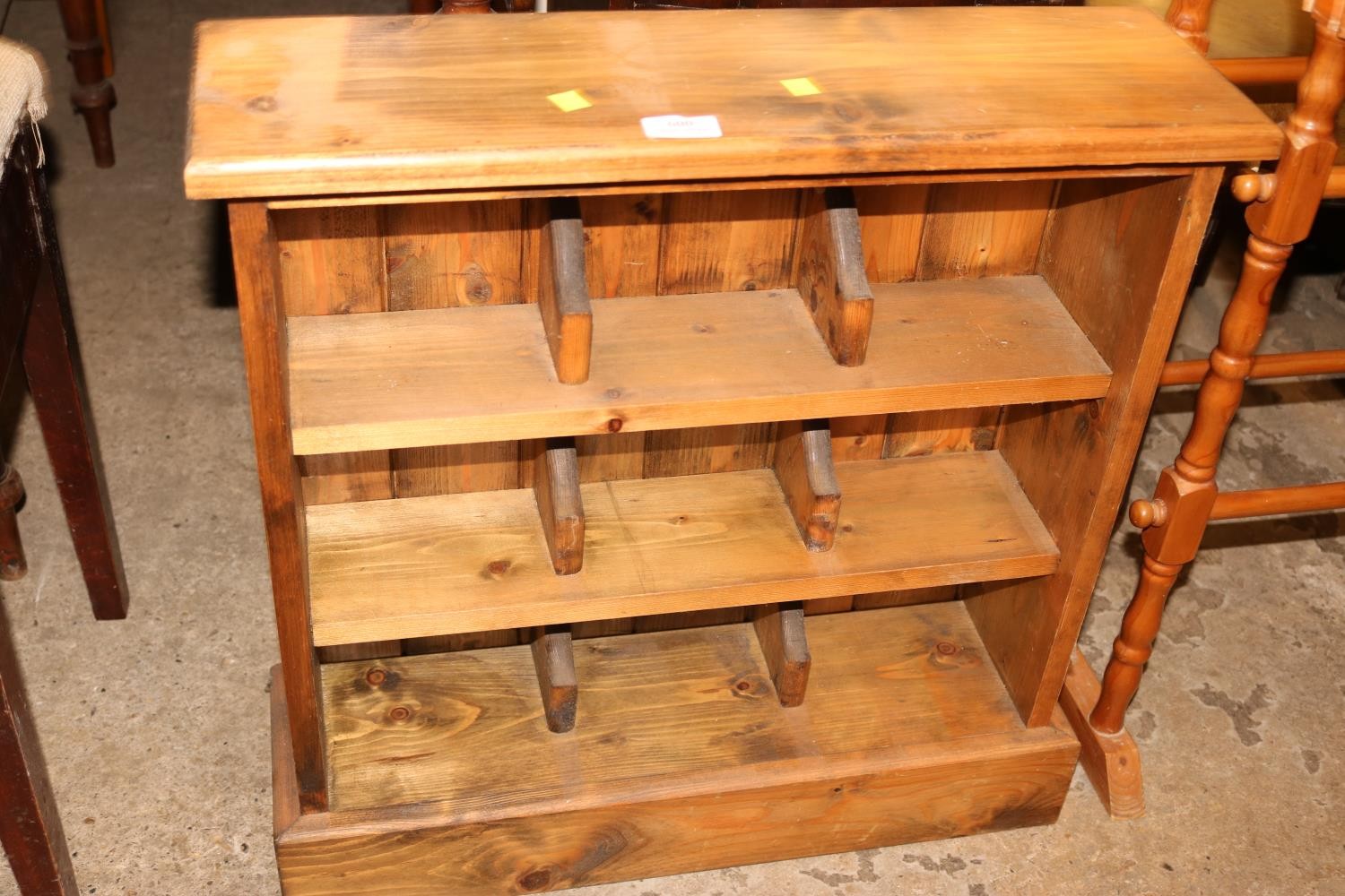 Small wooden shelves/rack