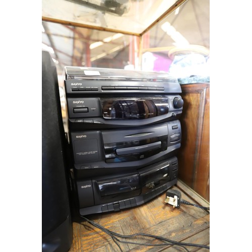 Sanyo stereo system & 2 speakers - warranted until 12 noon Tuesday ...