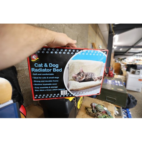 Cat or small dog radiator bed