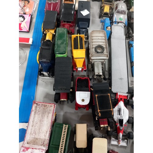 Large qty of model/toy vehicles