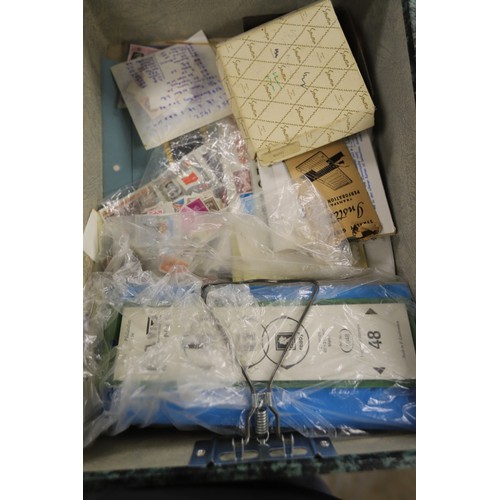 Box file, incl mixed stamps, etc