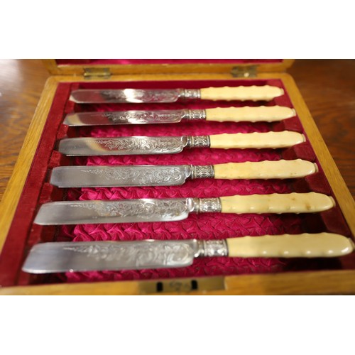 Qty of vintage cutlery