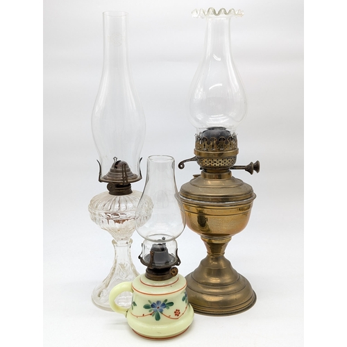 Trio Attractive Vintage Oil Lamps, One Brass Double Lifter With Funnel ...