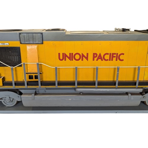 5" Gauge, Union Pacific SD 70MAC 12th Scale Electric Locomotive. Powered By 2 Heavy Duty 12V Batteri