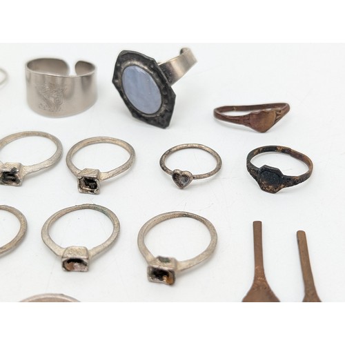 Group Stoneless Rings & Contents of Jewellery Box Some Silver
