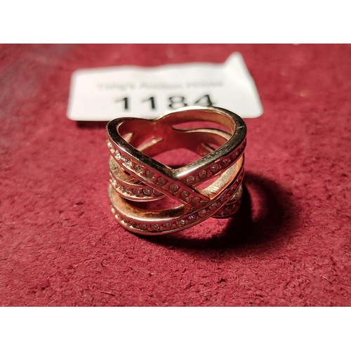 Very elegant crossover entwining 18 ct gold plated ring