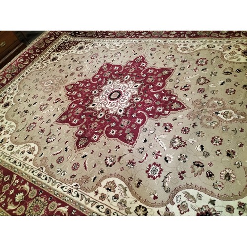 Stunning huge BRAND NEW classic cream and red patterned rug. 380 x 280 cm