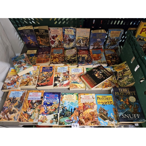 A huge collection of Terry Pratchett books.