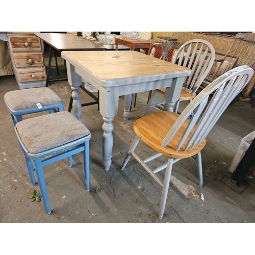 + 460 + 468 SOLID PINE UPCYCLED FARMHOUSE TABLE , GREY LEGS + Old ...