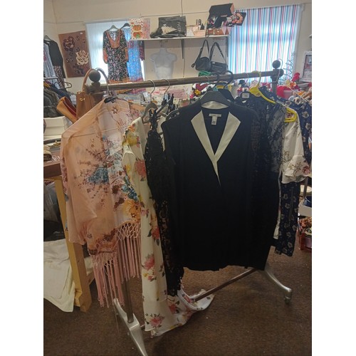 JOB LOT OF WOMEN'S DRESSES INCLUDING MANGO, PLT, APRICOT AND MUCH MORE ...
