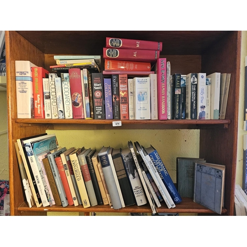 LARGE COLLECTION OF BOOKS