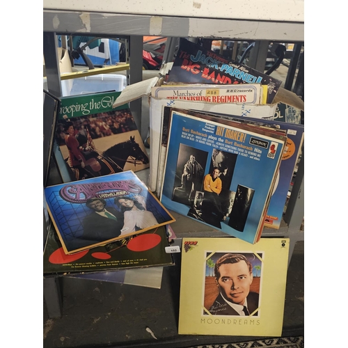 LARGE COLLECTION OF VINYL RECORDS
