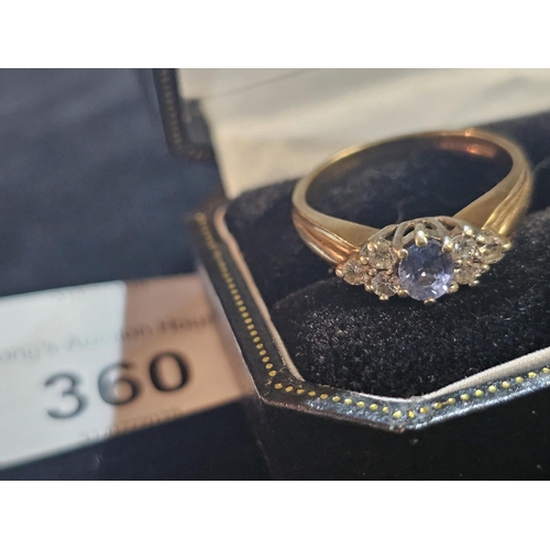 9ct gold ring with Aqua stone and 6 diamonds size N