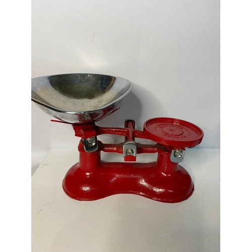 Vintage red kitchen weighing scales from Victor England complete with ...
