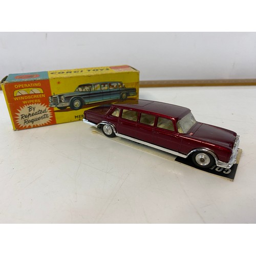Corgi 247 Mercedes Benz 600 Pullman in original box with working wipers ...