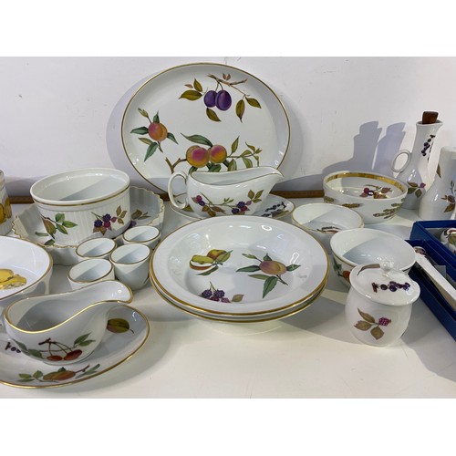 Collection of Royal Worcester 'Evesham' tableware comprising serving ...