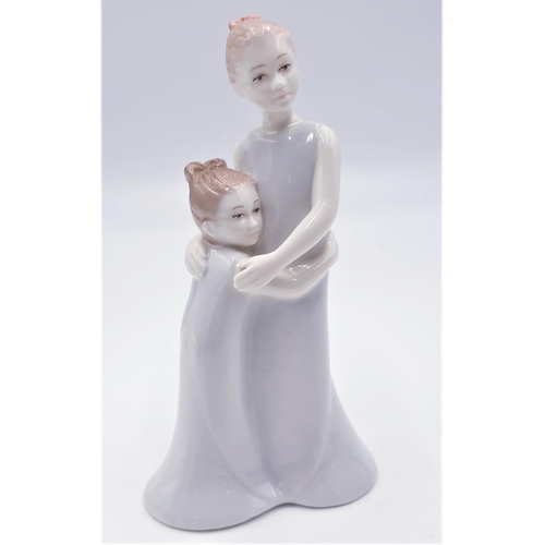 ROYAL WORCESTER 18.4cm CHARACTER FIGURINE 'SISTERLY LOVE' RW 4881 2001/ ...