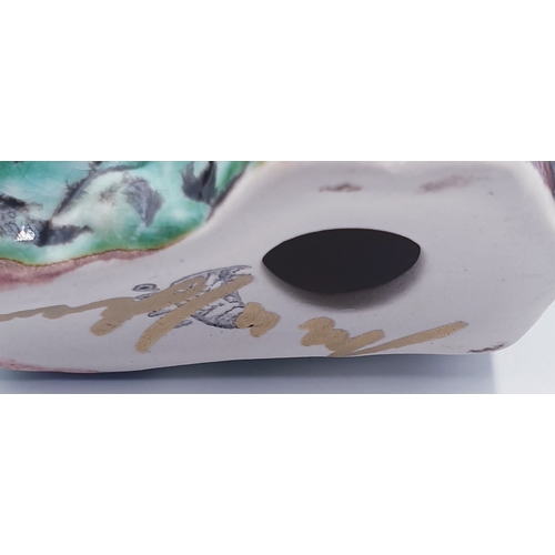 ANITA HARRIS ART POTTERY 9cm x 8cm MODEL OF A WREN (Signed In Gold By ...