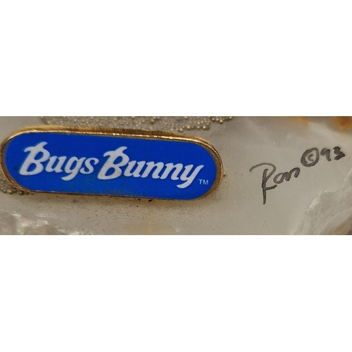 RON LEE 18cm SCULPTURE OF BUGS BUNNY HOLDING ON TO A LAMP POST WITH HIS ...