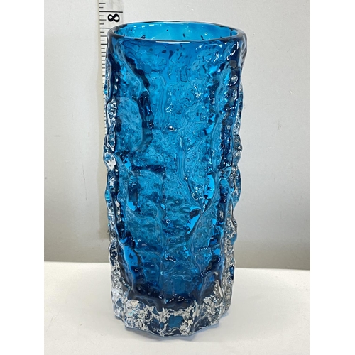 A Whitefriars Geoffrey Baxter design Blue bark effect vase h19cm